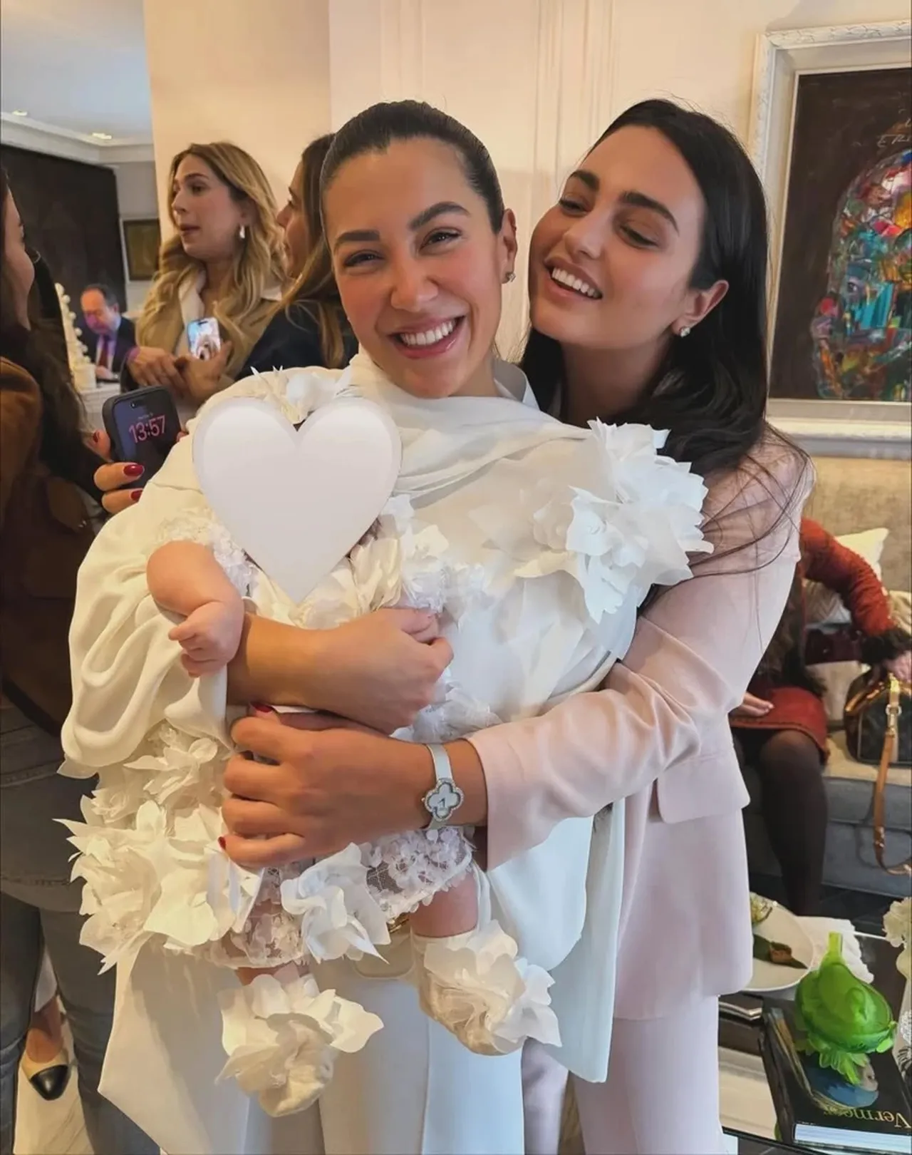 2 milyon dolarlık jest! Sibel Can’ın torununa hediyesi ağızları açık ...