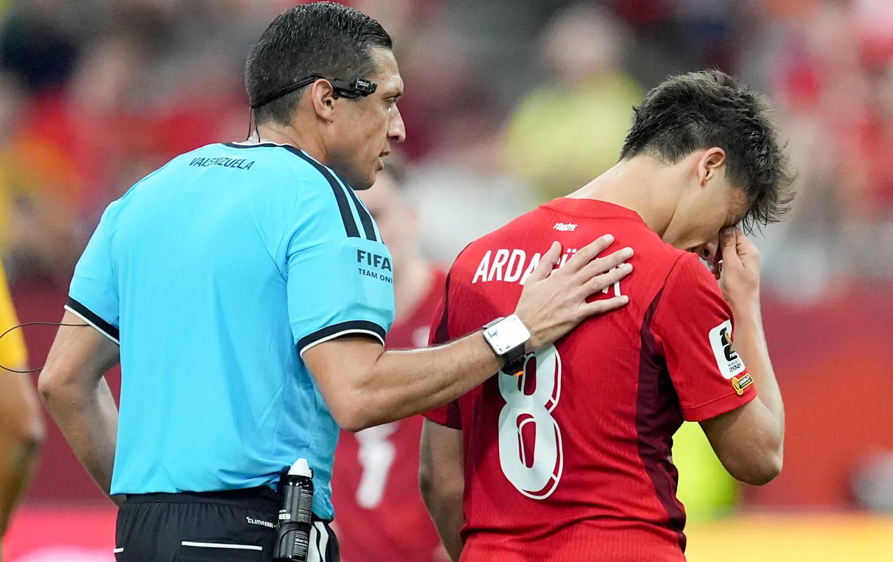 Montella'nın Paraguay maçı kararı: Sahada ve kulübede önemli ...