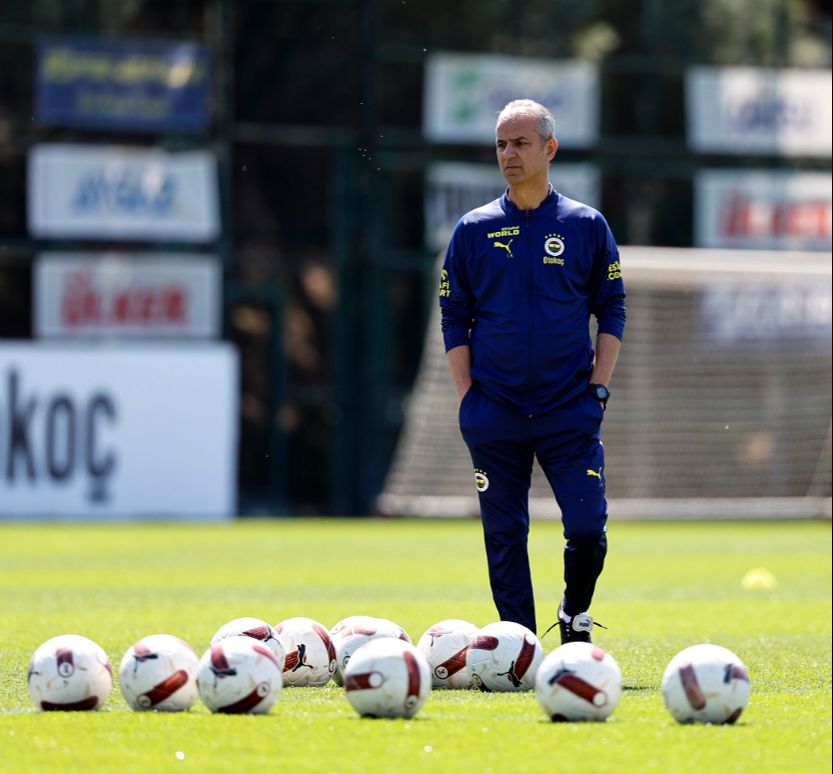 Fenerbahçe'den şifreli paylaşım! Kararını alttan alttan duyurdu mesajı ... Fenerbahçe'den şifreli paylaşım! Kararını alttan alttan duyurdu mesajı ...